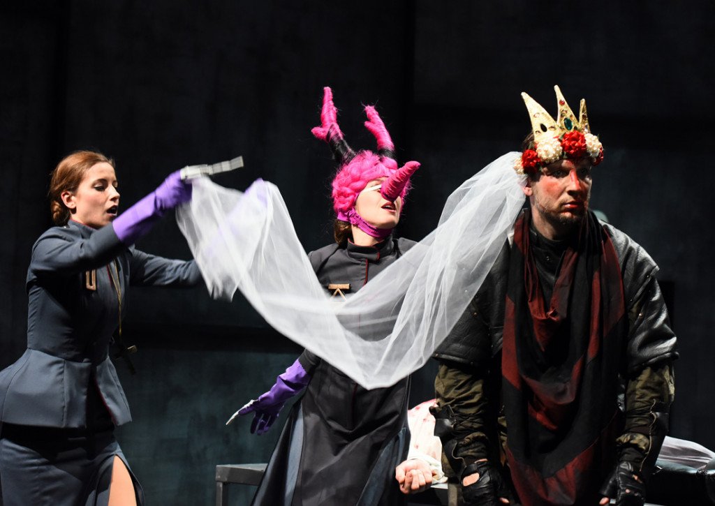 Ördögi kör – Eugène Ionesco: Makbett – KULTer.hu