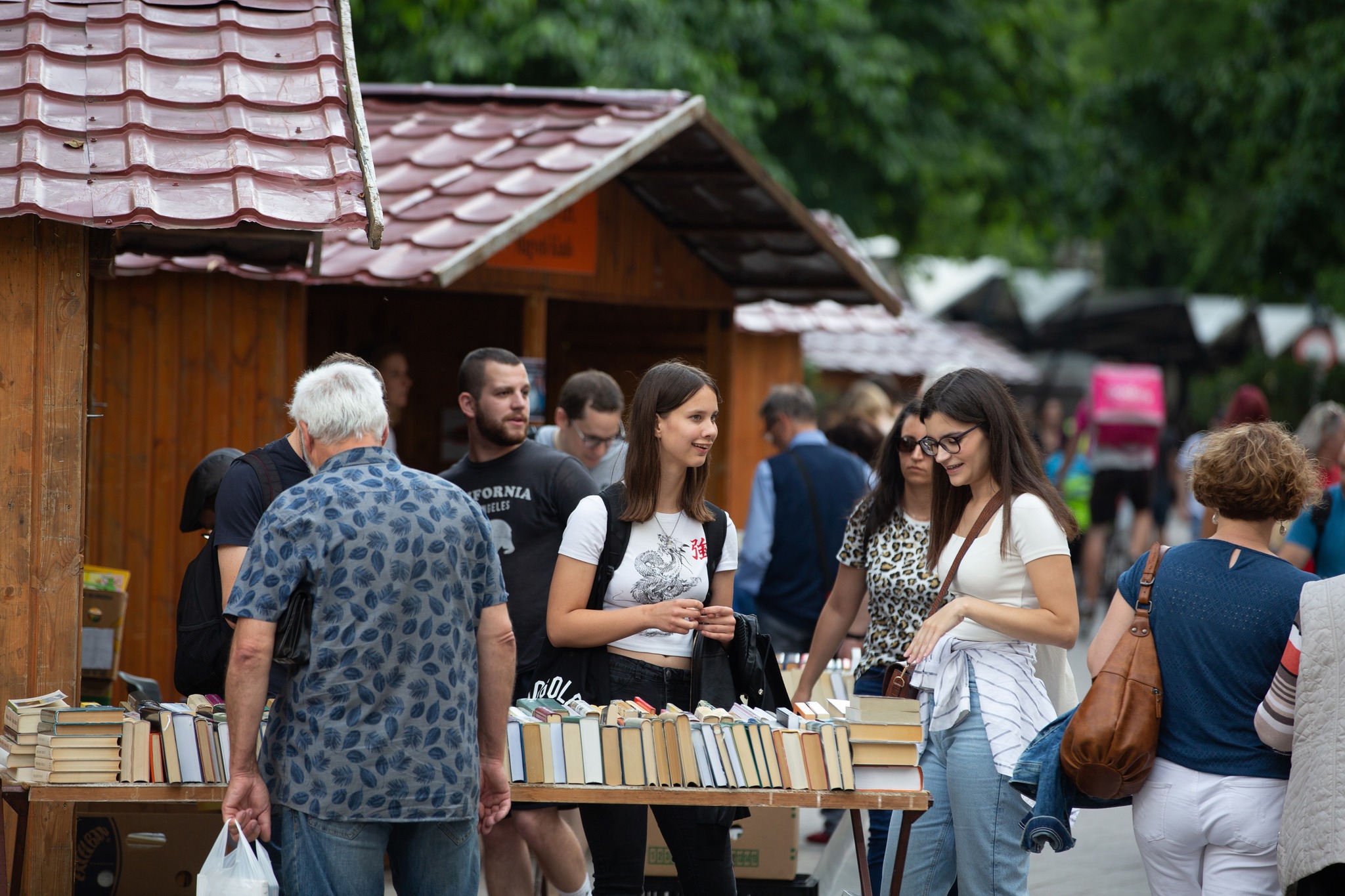 Összeolvadunk a végén – 94. Debreceni Ünnepi Könyvhét – KULTer.hu