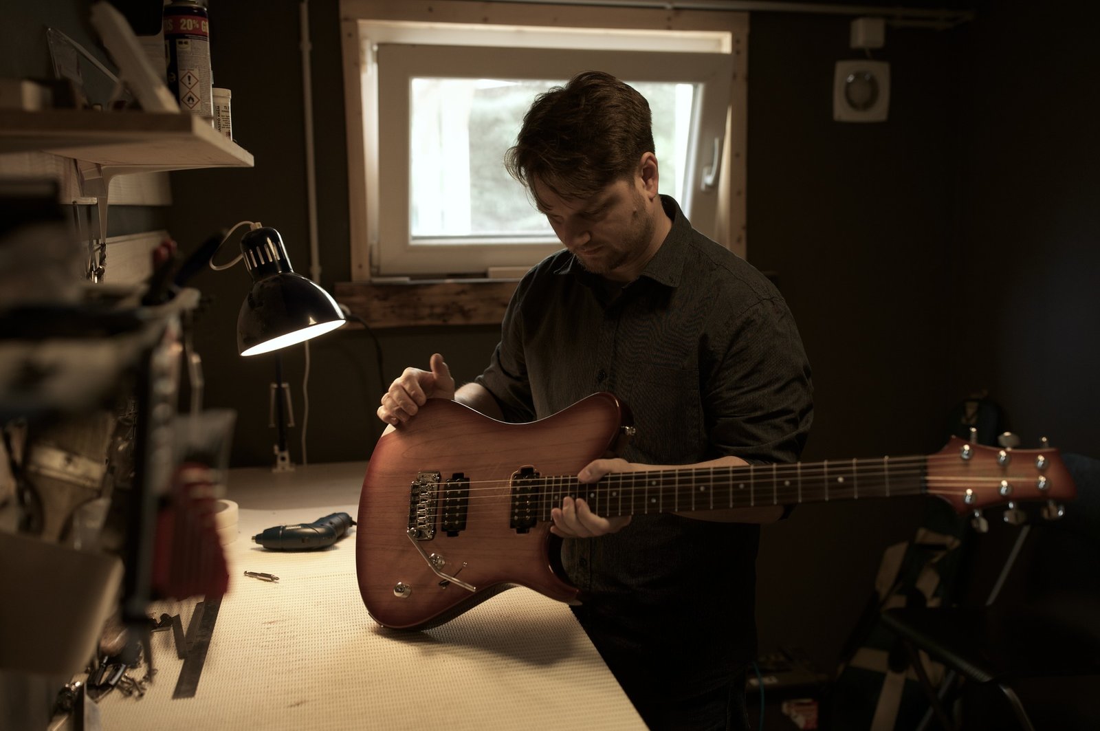 „Nálam minden hangszer más” – Interjú Váradi Péter hangszerkészítővel ...